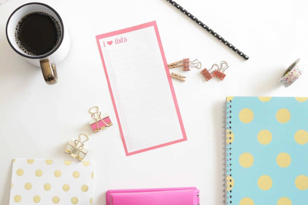 Countdown To Grad School Checklist: Free Download | Classy Career Girl
