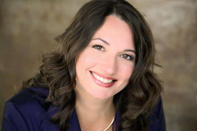 How To Write Copy That Converts (PODCAST) | Classy Career Girl