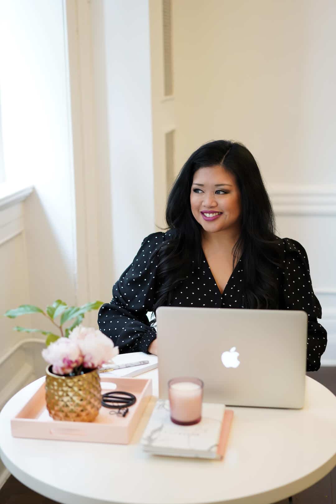 Career Profile: A Day in the Life of wonderfelle MEDIA Founder, Elle ...